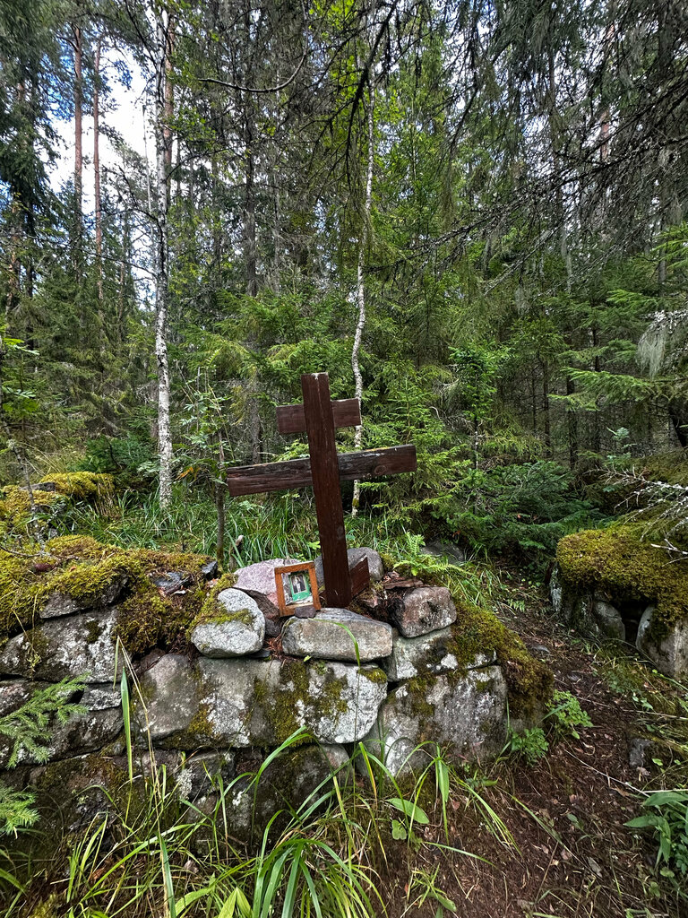 Turistik yerler Place of solitude of schemamonk Seraphim, Karelya, foto