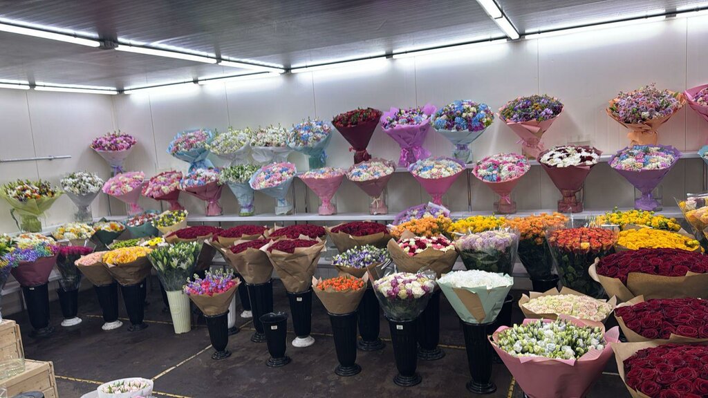 Çiçekçiler Цветочная база, Moskova, foto