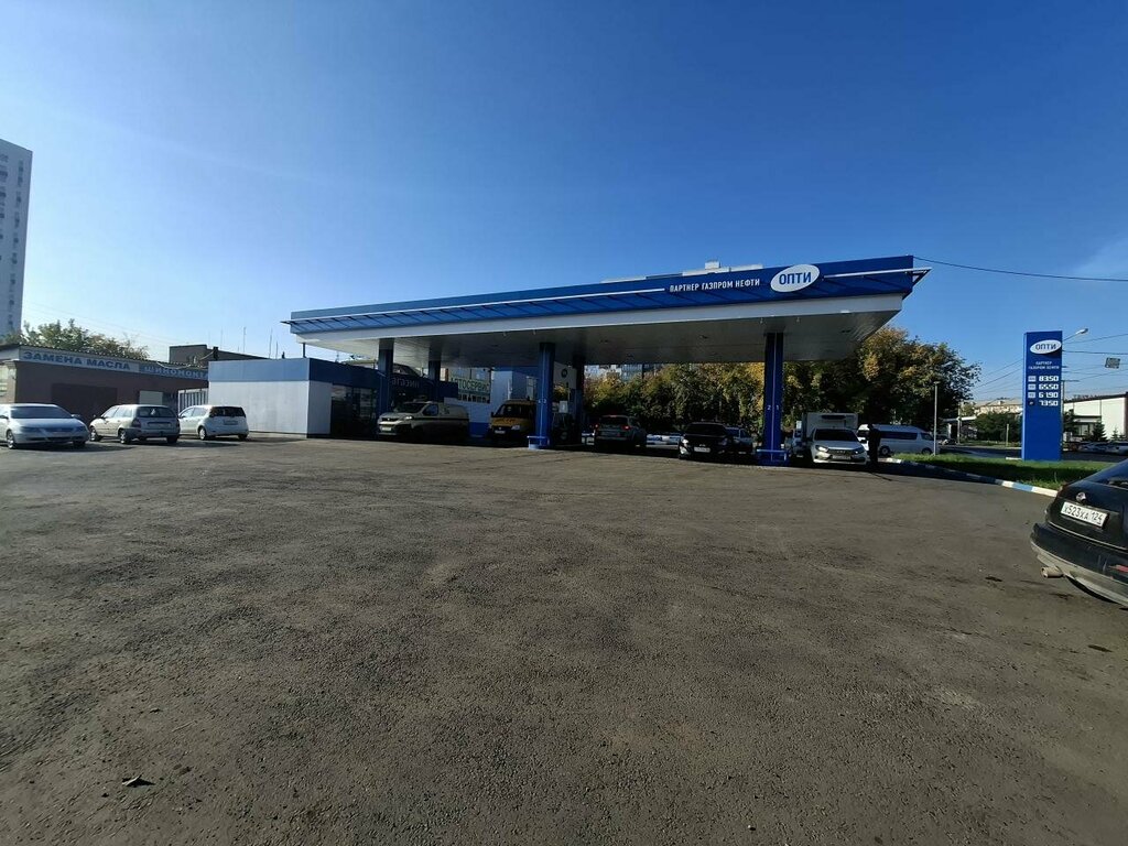 Benzin istasyonu Опти, Krasnoyarsk, foto
