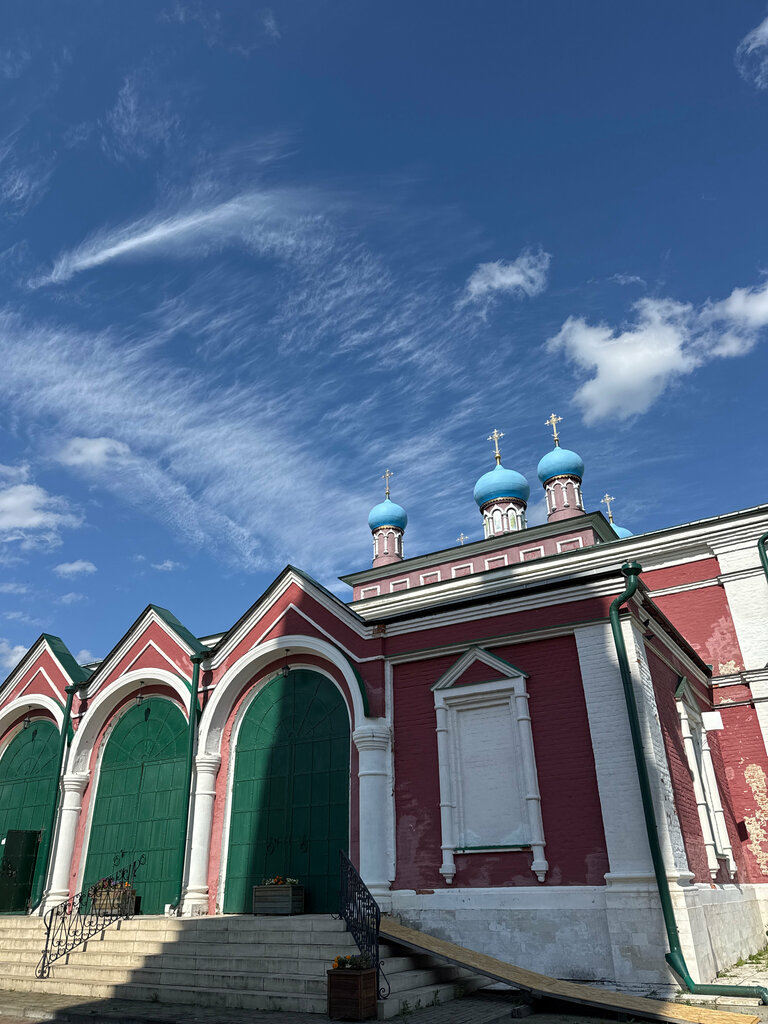 Ortodoks kiliseleri Надвратная церковь Петра и Павла, Moskova ve Moskovskaya oblastı, foto
