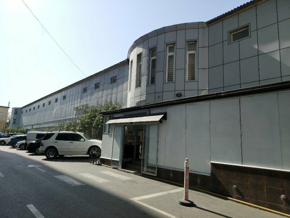 Çok amaçlı spor tesisleri Ruslan-93 İdman Kompleksi, Bakü, foto