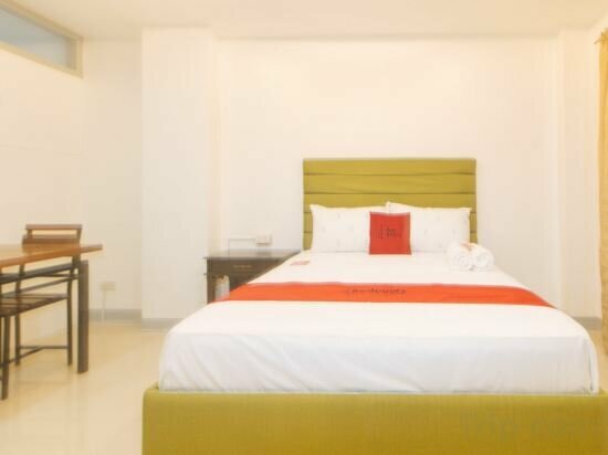 Otel RedDoorz @ Ebm One Building, Iloilo, foto