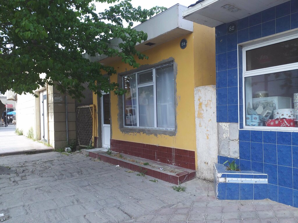 Kozmetik ve parfümeri mağazaları Aksessuar ve bezek eshyalari, Bakü, foto