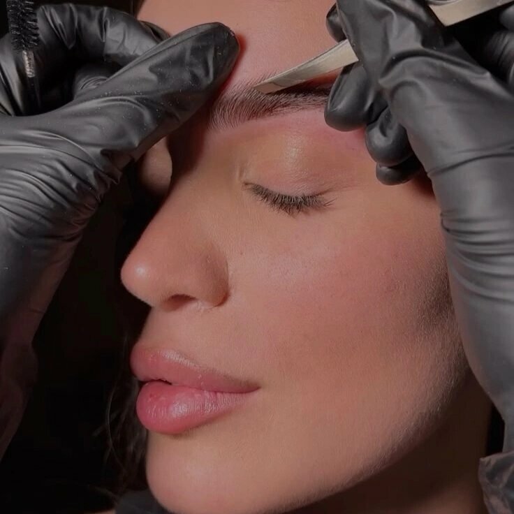 Kaş ve kirpik salonu Brow master, Moskova, foto