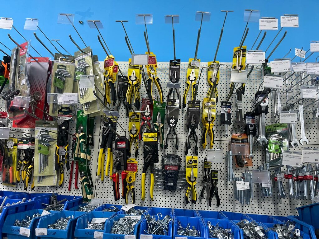 i̇nşaat gereçleri Крепеж Инструменты, Nijni Novgorod, foto