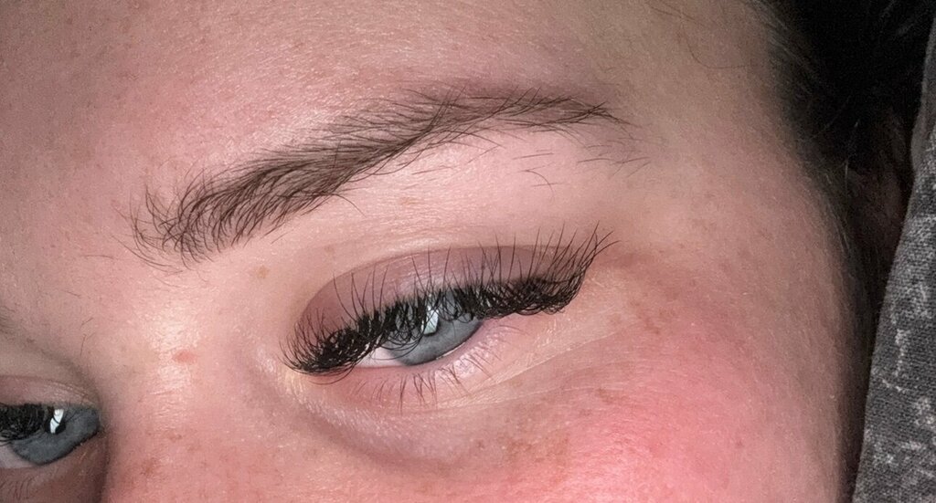 Kaş ve kirpik salonu Студия наращивания ресниц и перманентного макияжа, Ulyanovsk, foto