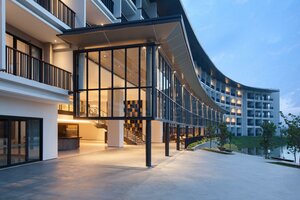 Hotel Santika Premiere Bandara - Palembang (South Sumatra, Palembang, Palembang metro, Asrama Haji), otel  Palembang'dan
