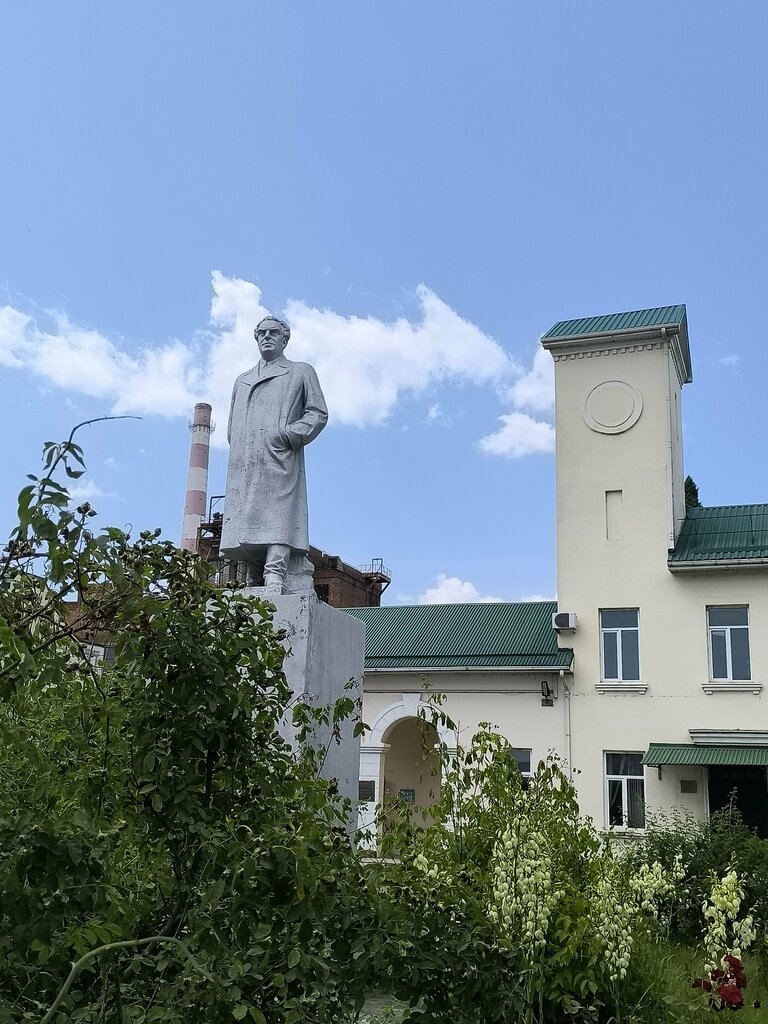 Anıt, heykel В.В. Куйбышев, Krasnodar, foto