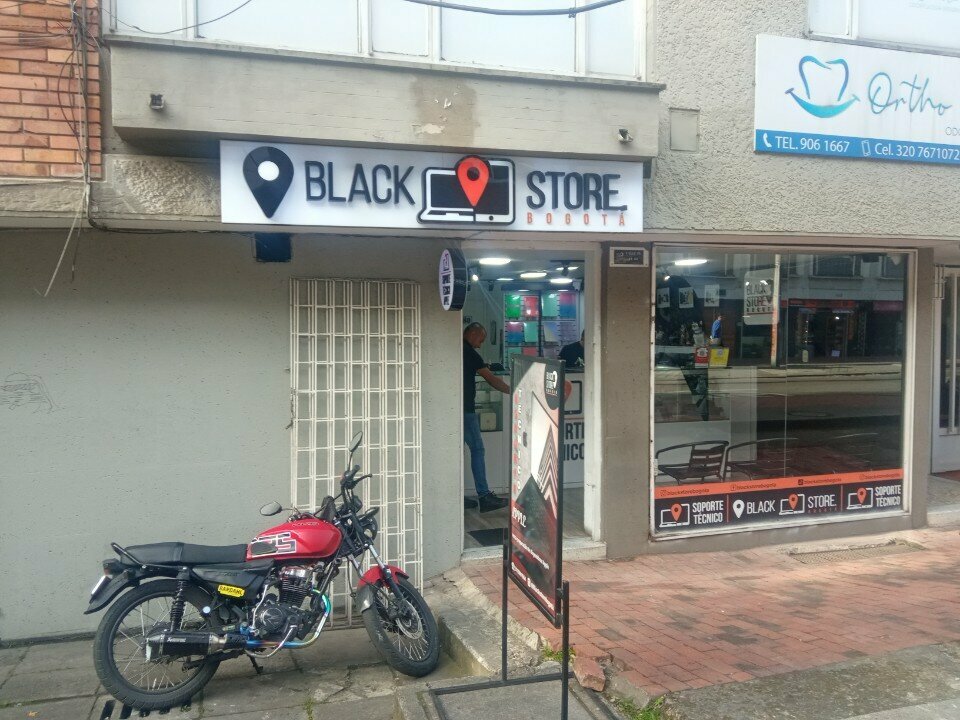 Telefon tamir servisi Black Store, Bogota, foto