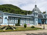 Славяновский источник (Stavropol Territory, Zheleznovodsk, Kurortny park Zheleznovodska), maden suları, pınarlar ve çeşmeler  Zheleznovodsk'tan