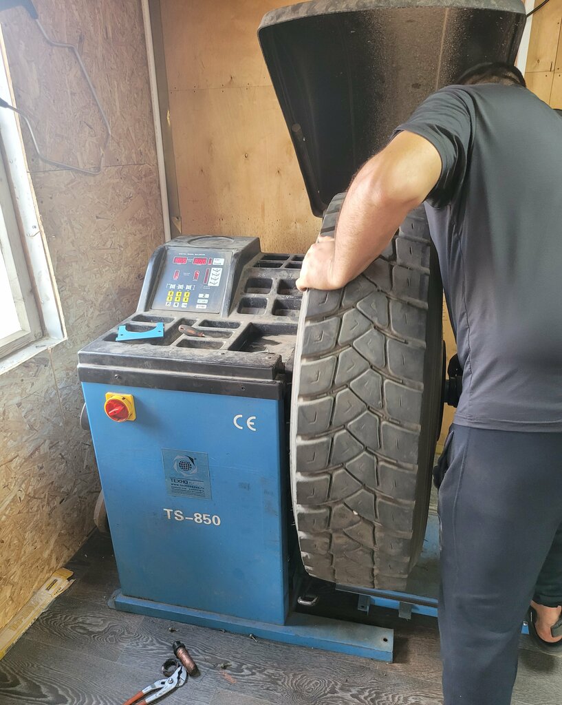 Oto lastik tamiri У Бека, Moskova ve Moskovskaya oblastı, foto