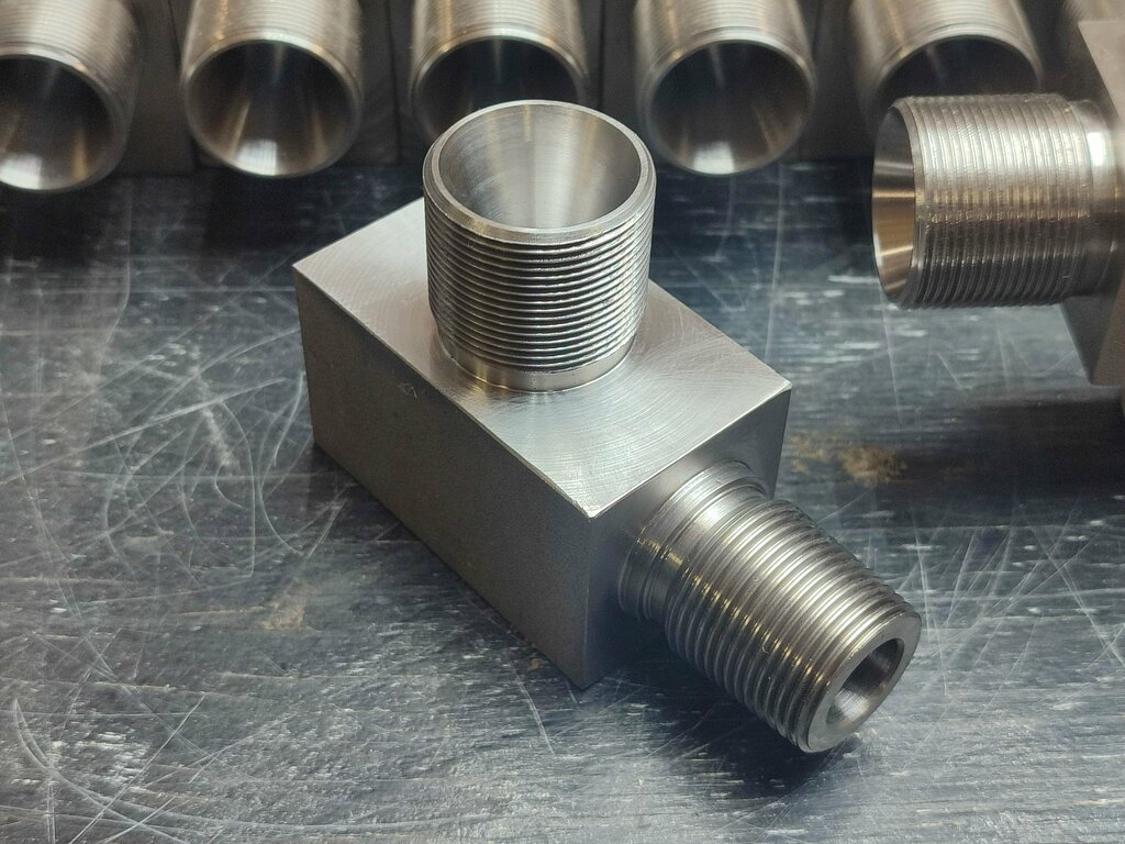 Torna işleri АКМ-Технология, Yekaterinburg, foto