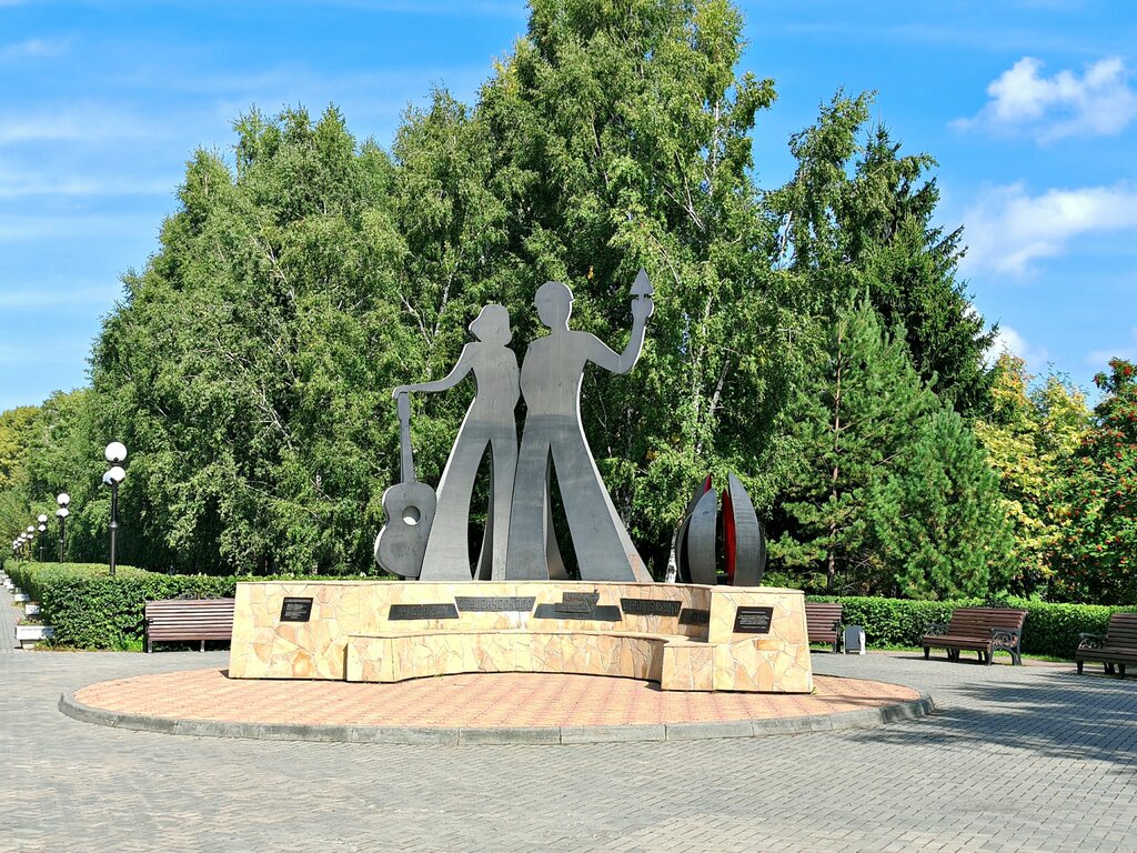 Anıt, heykel Участникам студенческого строительного движения, Tomsk, foto