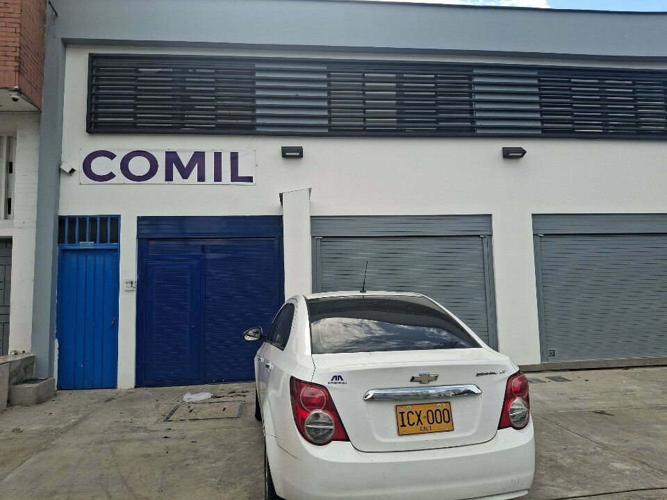 Kasap, şarküteri Comil, Cali, foto