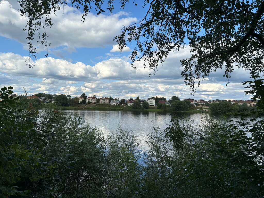 Anıt levhası, anıt taş На этом месте будет установлен памятник Н.С. Гумилеву, Tver, foto