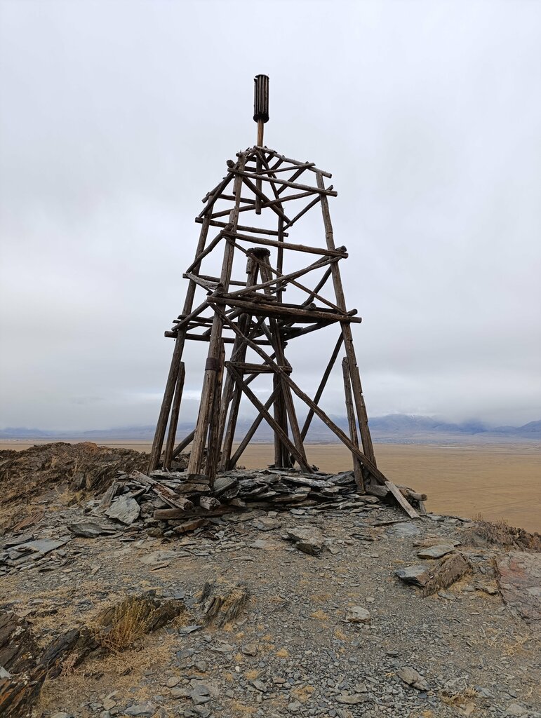 Dağ zirvesi Гора Джалгизтобе 1936 метров, Altay Cumhuriyeti, foto