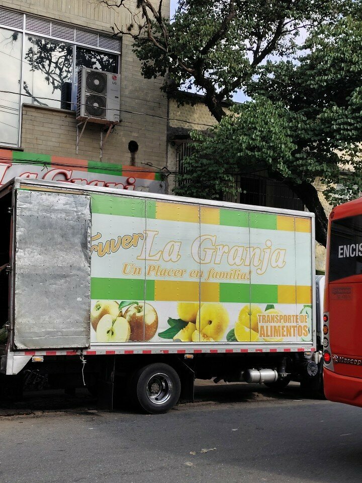 Büyük mağazalar Fruver La Granja, Medellin, foto