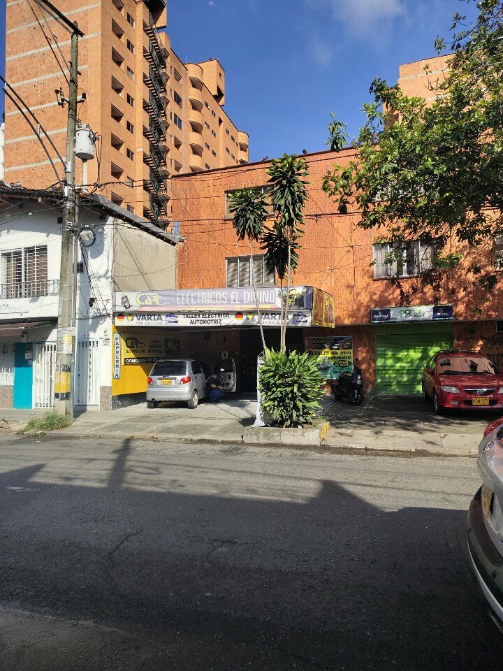 Otomobil servisi Car Eléctricos el Divino, Medellin, foto
