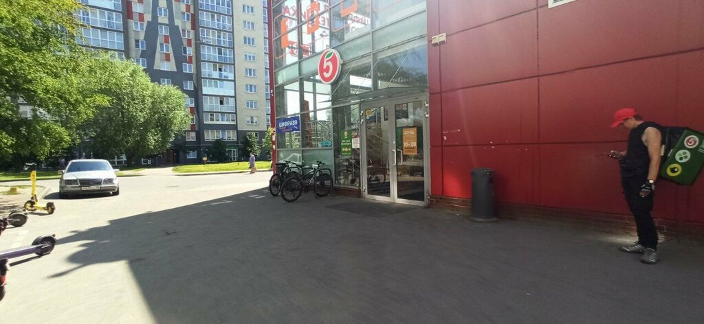 Rehincilik Резерв Ломбард, Kaliningrad, foto