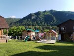 Усадьба Подкова (Beryozovaya ulitsa No:14, selo Ust-Muny), konuk evi  Altay Cumhuriyeti'nden