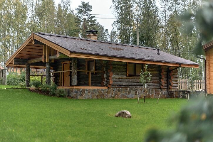 Çatı ve çatı materyalleri Кровля, Gatchina, foto