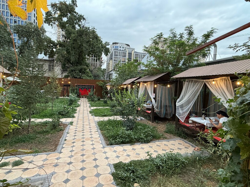 Kafe Апамдын Каттамасы, Bişkek, foto