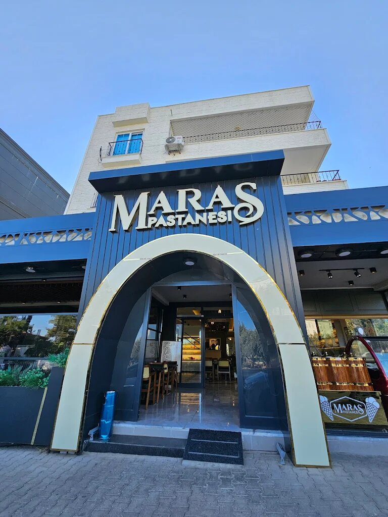 Pasta, şekerleme ve tatlı Maraş Pastanesi, Adıyaman, foto