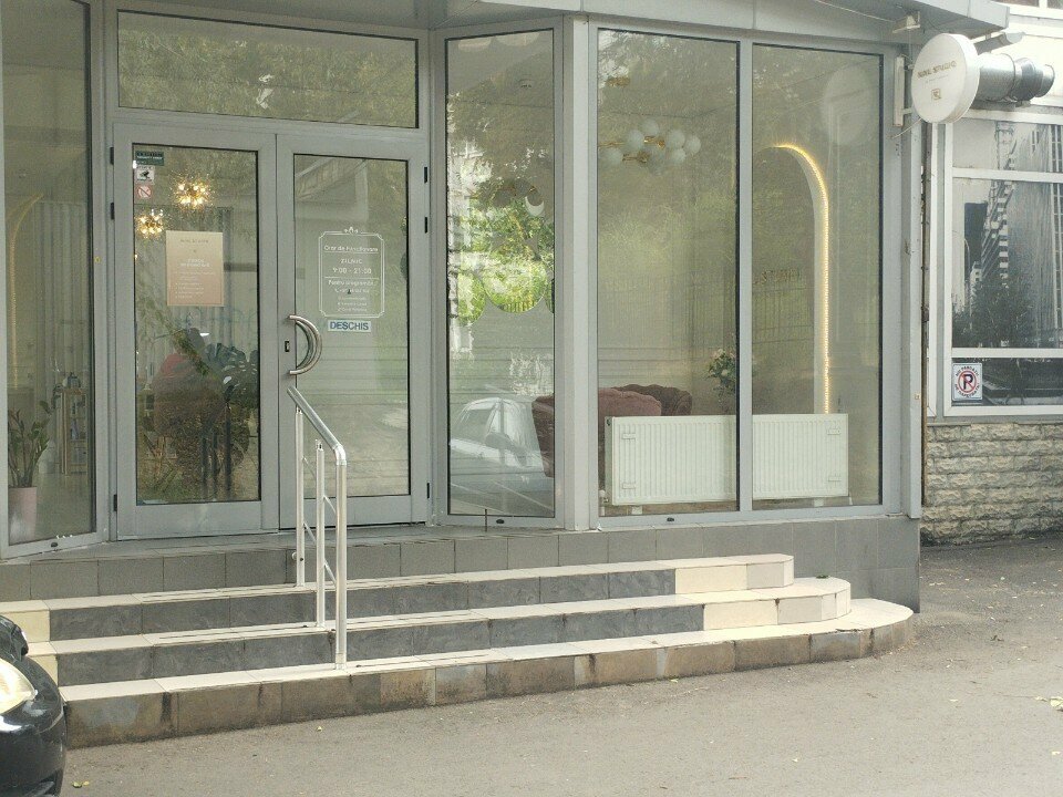 Güzellik salonu Nail Studio, Kişinev, foto