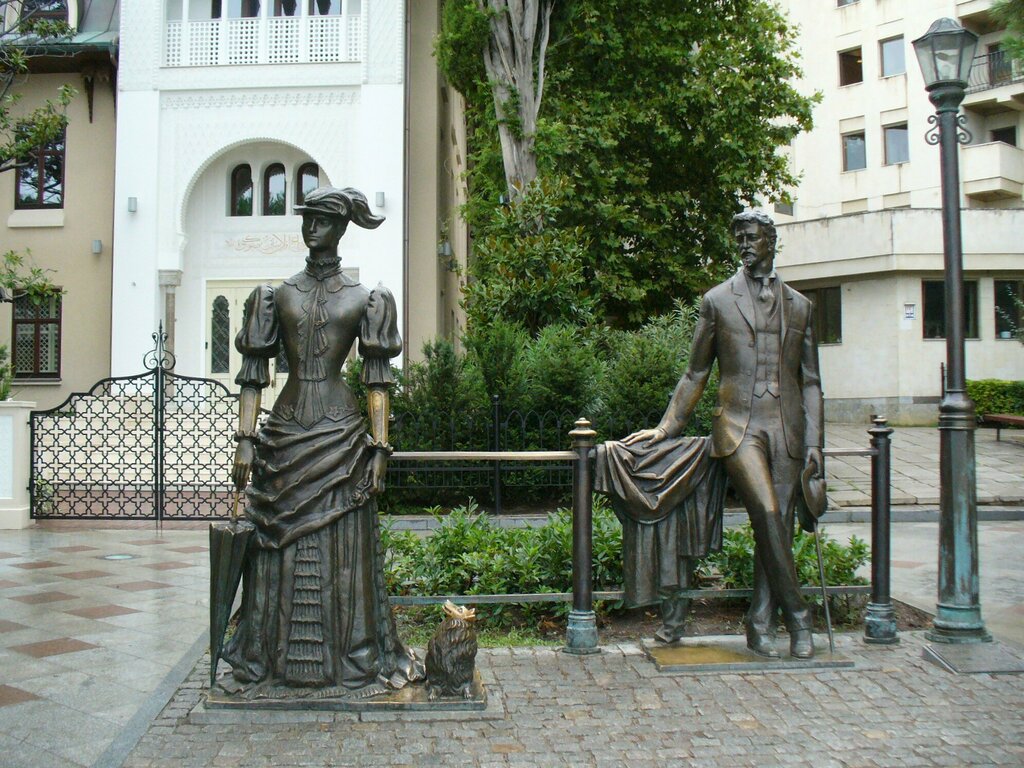 Anıt, heykel А.П. Чехов и дама с собачкой, Yalta, foto