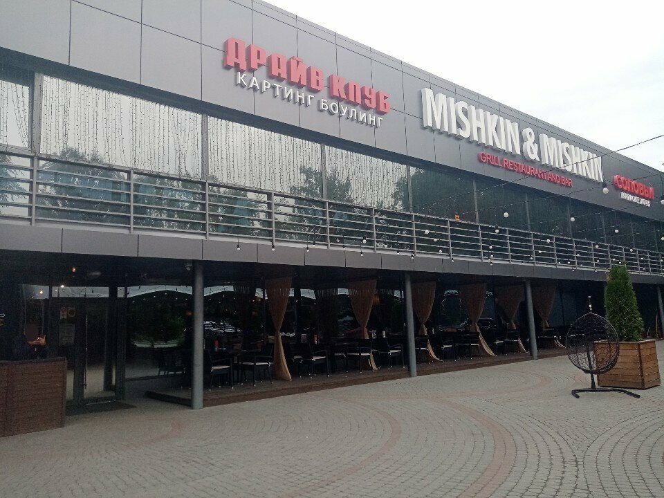 Karaoke kulüpleri Karaoke-kholl Solovi, Omsk, foto