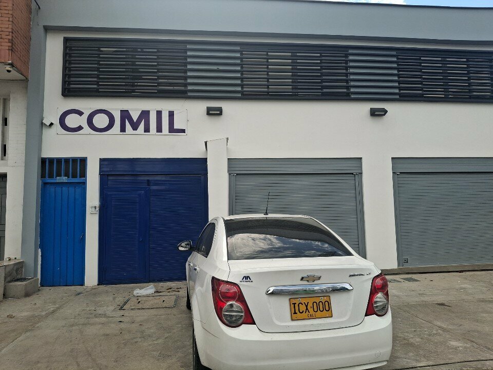 Kasap, şarküteri Comil, Cali, foto