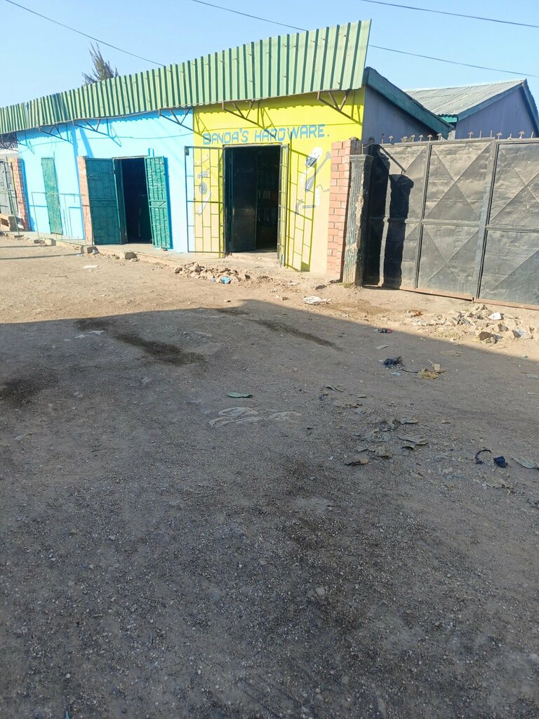 Ev temizlik ürünleri Banda Hardware, Lusaka, foto