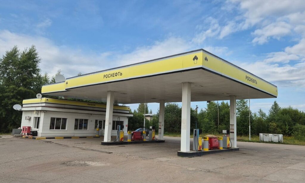 Benzin istasyonu Rosneft', Velsk, foto