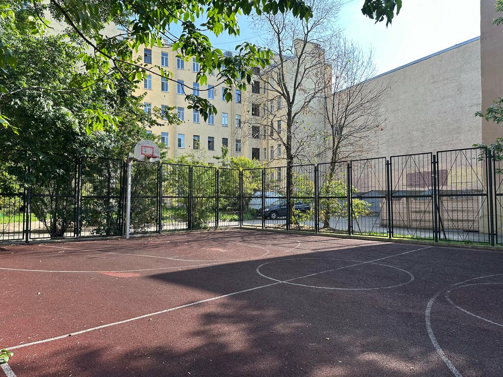 Spor alanı Баскетбольная площадка, Saint‑Petersburg, foto