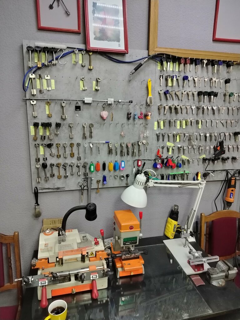 Kıyafet tamiri Дубликаты ключей ремонт одежды, Cheboksary, foto