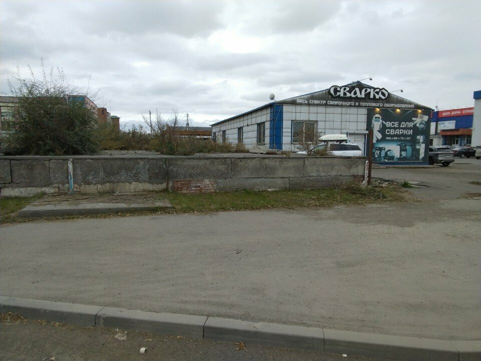 Elektrik ve benzinle çalışan aletler MachineStore, Krasnoyarsk, foto