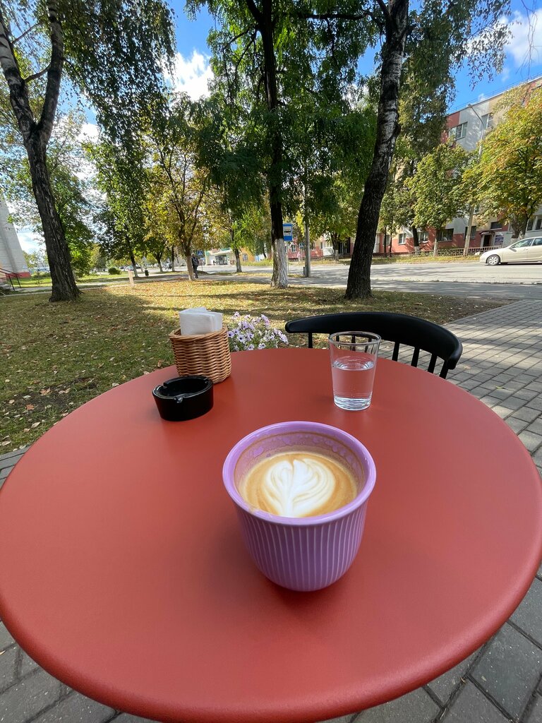 Kahve dükkanları Альпс, Rechitsa, foto