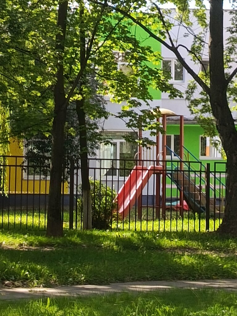 Anaokulları Yasli-Sad № 470, Minsk, foto