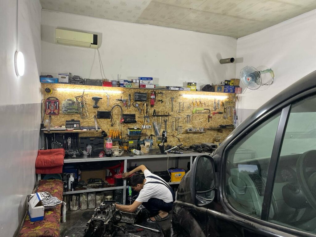 Otomobil servisi Fast and Furious № 1, Nemengan, foto