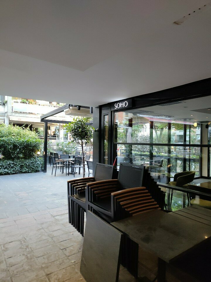 Restoran Bond bar, Belgrad, foto