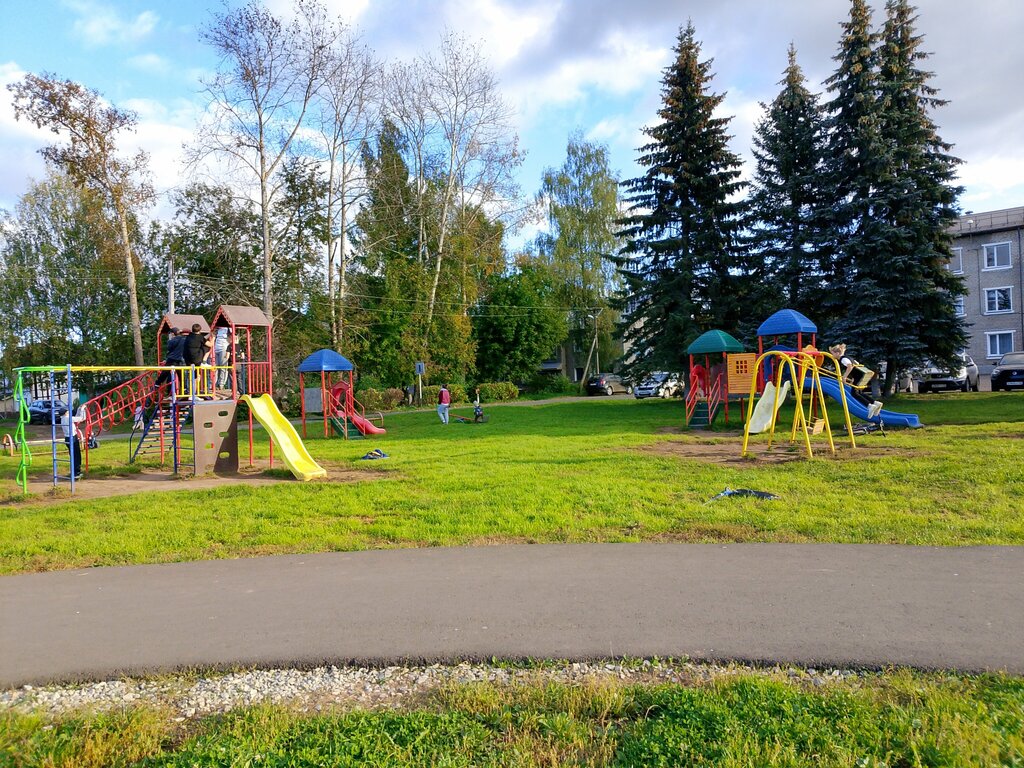 Oyun alanı Playground, Zuevka, foto