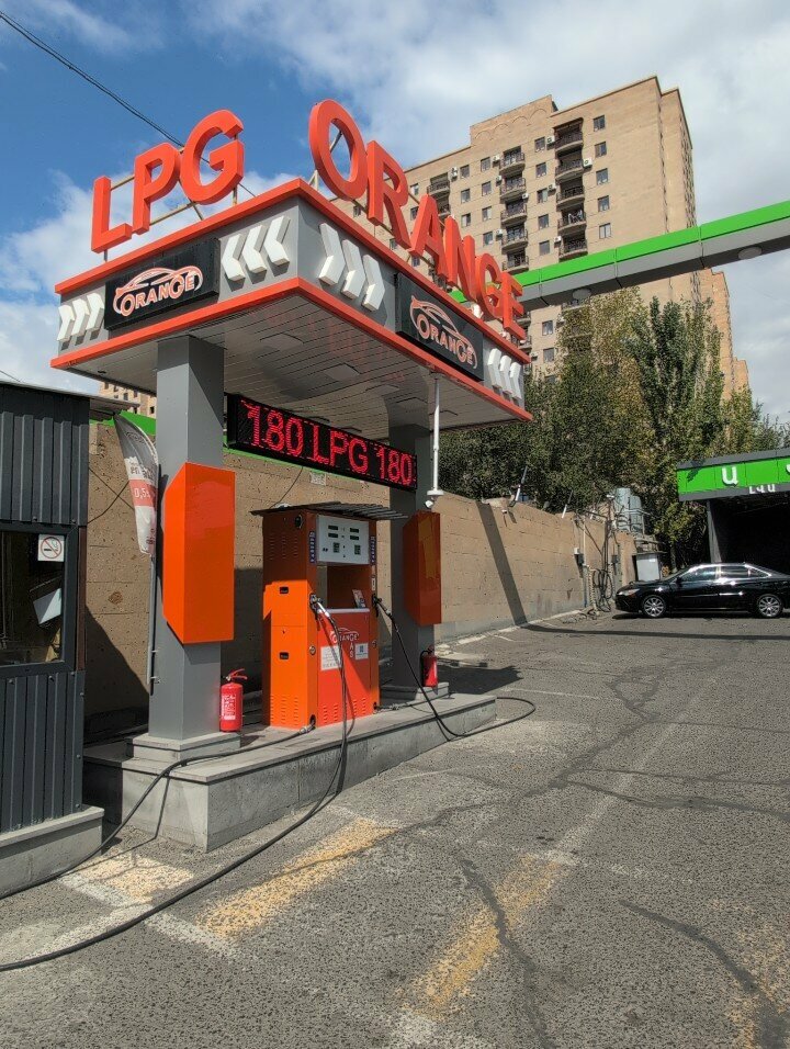 Benzin istasyonu Orange Lpg, Erivan, foto