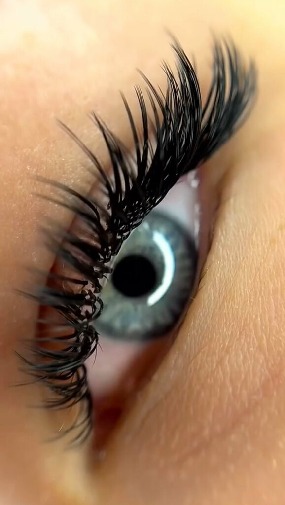 Kaş ve kirpik salonu Салон бровей и ресниц, Saratov, foto