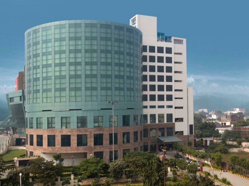 Otel Savoy Suites Greater Noida, , foto