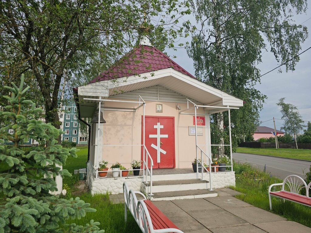 Şapel, haç anıtı Часовня святого Великомученика и Победоносца Георгия, Saint‑Petersburg ve Leningradskaya oblastı, foto