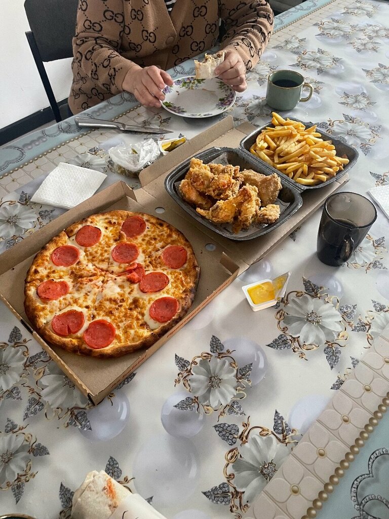 Pizzacılar Raimsushi, Almatı eyaleti, foto