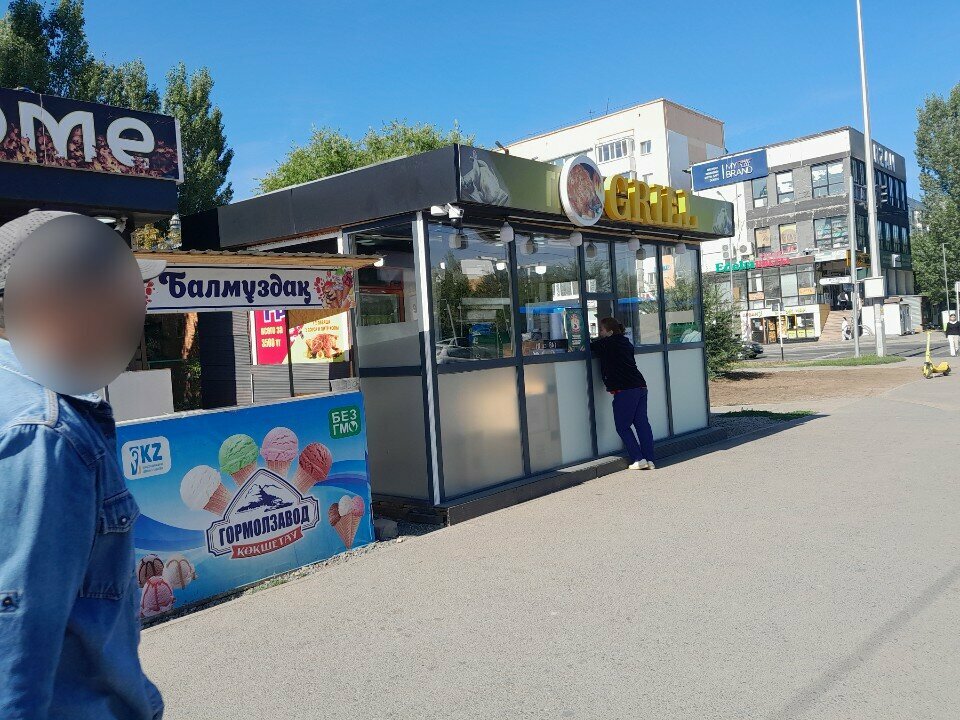 Fast food Grilled Chicken Kiosk, Astana, foto
