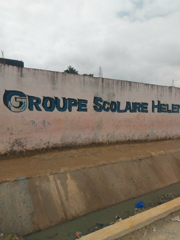 i̇lkokul Helene Ouangnet School Group, Abican, foto