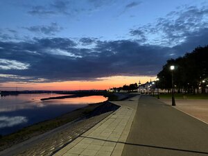 Смотровая площадка (Vologda Region, Velikiy Ustyug, Naberezhnaya ulitsa), seyir terası  Velikiy Ustug'dan