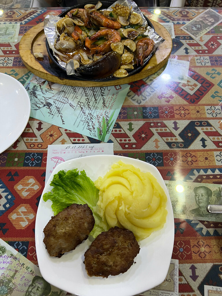 Restoran У Салима, Sanya, foto